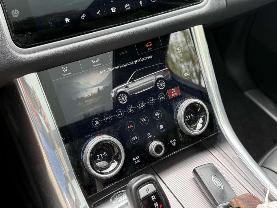 Melns Land Rover Range Rover Sport 2018 Viļņa, ar dzinēja tilpumu 2.00 L un nobraukumu 137 tūkst. km par 32670 €, foto 21 vietnē AUTOMOTO.COM.LV