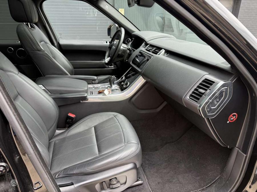 Melns Land Rover Range Rover Sport 2018 Viļņa, ar dzinēja tilpumu 2.00 L un nobraukumu 137 tūkst. km par 32670 €, foto 23 vietnē AUTOMOTO.COM.LV