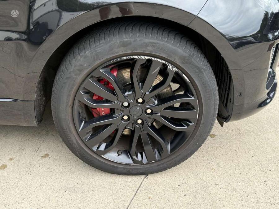 Melns Land Rover Range Rover Sport 2018 Viļņa, ar dzinēja tilpumu 2.00 L un nobraukumu 137 tūkst. km par 32670 €, foto 26 vietnē AUTOMOTO.COM.LV