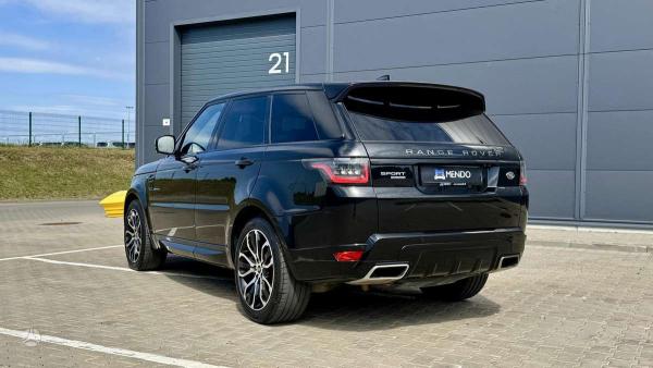 Melns Land Rover Range Rover Sport 2018 Viļņa, ar dzinēja tilpumu 4.37 L un nobraukumu 236 tūkst. km par 31990 €, foto 4 vietnē AUTOMOTO.COM.LV