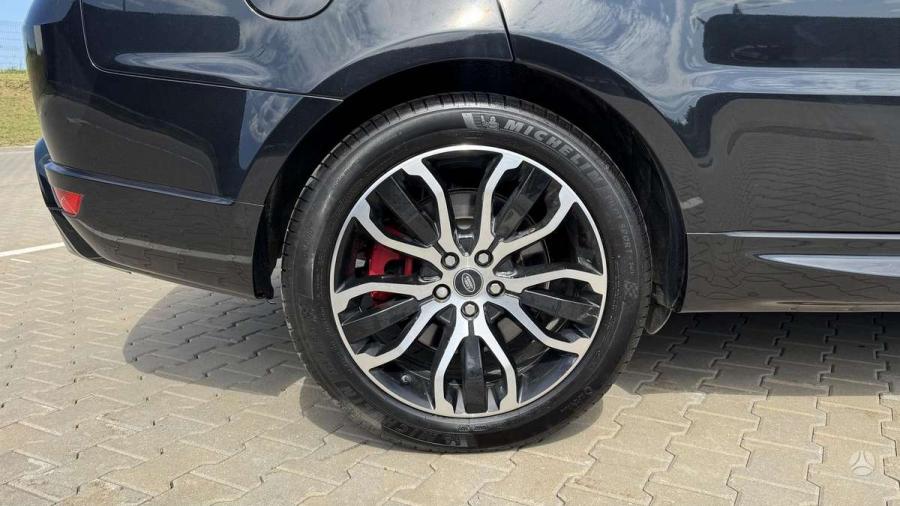Melns Land Rover Range Rover Sport 2018 Viļņa, ar dzinēja tilpumu 4.37 L un nobraukumu 236 tūkst. km par 31990 €, foto 12 vietnē AUTOMOTO.COM.LV