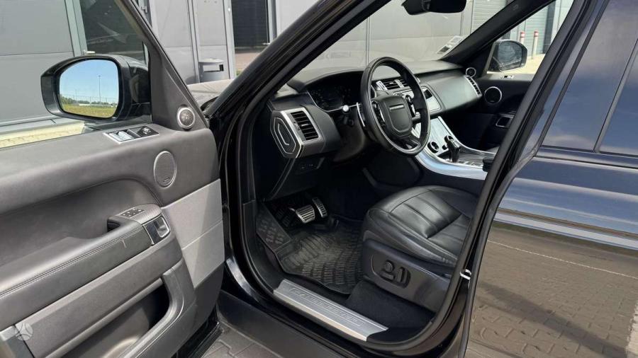 Melns Land Rover Range Rover Sport 2018 Viļņa, ar dzinēja tilpumu 4.37 L un nobraukumu 236 tūkst. km par 31990 €, foto 14 vietnē AUTOMOTO.COM.LV