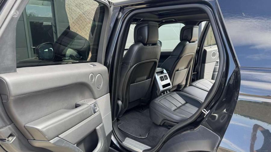 Melns Land Rover Range Rover Sport 2018 Viļņa, ar dzinēja tilpumu 4.37 L un nobraukumu 236 tūkst. km par 31990 €, foto 20 vietnē AUTOMOTO.COM.LV