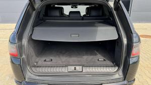 Melns Land Rover Range Rover Sport 2018 Viļņa, ar dzinēja tilpumu 4.37 L un nobraukumu 236 tūkst. km par 31990 €, foto 26 vietnē AUTOMOTO.COM.LV