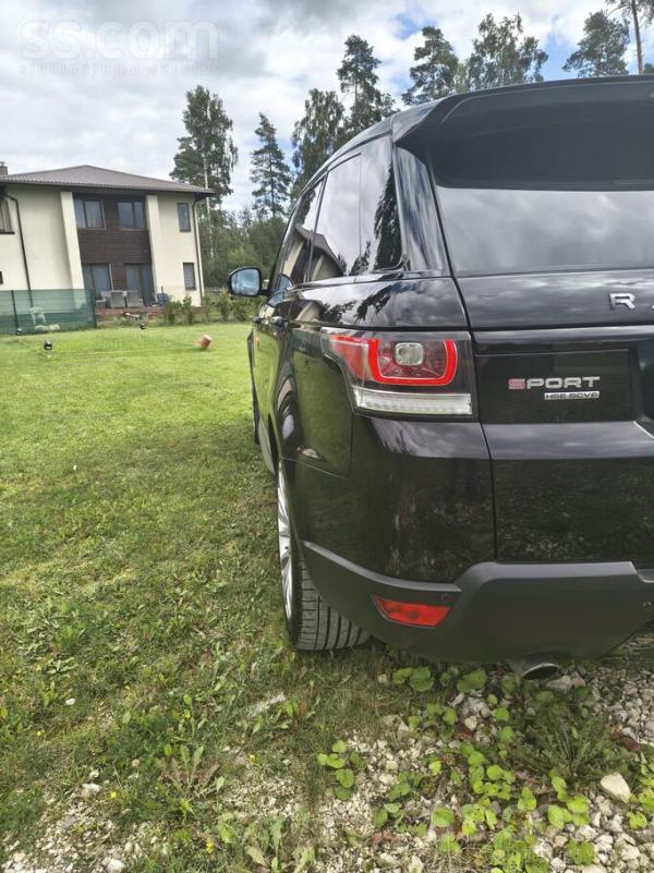 Black Land Rover Range Rover Sport 2018 in Riga, with an engine capacity of 3.00 L and mileage of 123 thousand km for 24200 €, photo 5 on AUTOMOTO.COM.LV