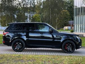 Black Land Rover Range Rover Sport 2018 in Jelgava, with an engine capacity of 4.40 L and mileage of 188 thousand km for 36900 €, photo 4 on AUTOMOTO.COM.LV