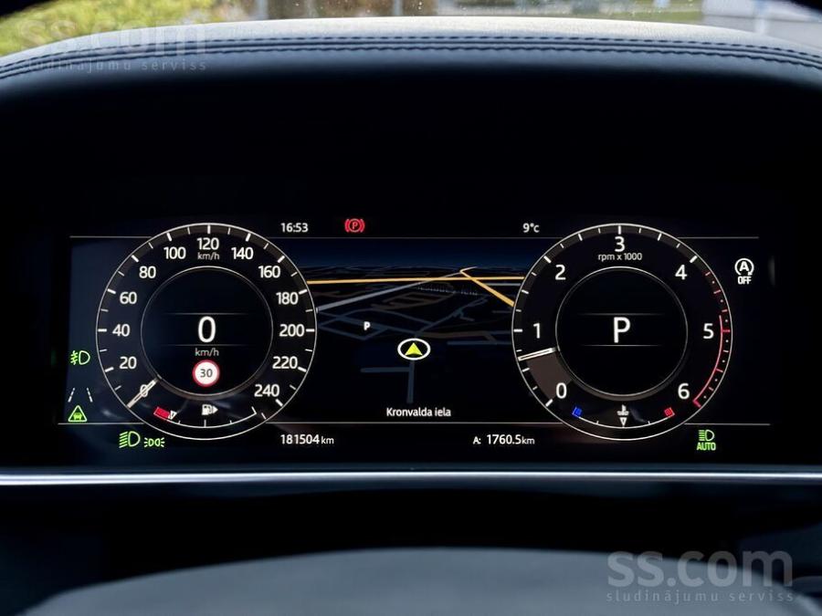 Black Land Rover Range Rover Sport 2018 in Jelgava, with an engine capacity of 4.40 L and mileage of 188 thousand km for 36900 €, photo 25 on AUTOMOTO.COM.LV
