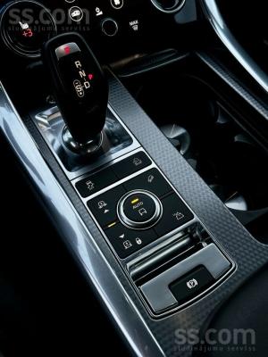 Black Land Rover Range Rover Sport 2018 in Jelgava, with an engine capacity of 4.40 L and mileage of 188 thousand km for 36900 €, photo 29 on AUTOMOTO.COM.LV