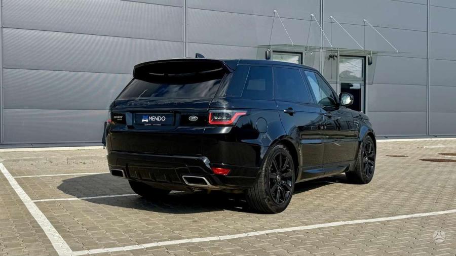 Black Land Rover Range Rover Sport 2018 in Vilnius, with an engine capacity of 2.00 L and mileage of 176 thousand km for 24990 €, photo 3 on AUTOMOTO.COM.LV