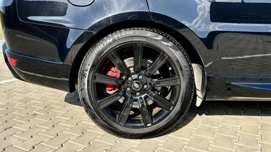 Black Land Rover Range Rover Sport 2018 in Vilnius, with an engine capacity of 2.00 L and mileage of 176 thousand km for 24990 €, photo 12 on AUTOMOTO.COM.LV