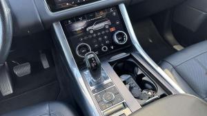 Black Land Rover Range Rover Sport 2018 in Vilnius, with an engine capacity of 2.00 L and mileage of 176 thousand km for 24990 €, photo 27 on AUTOMOTO.COM.LV