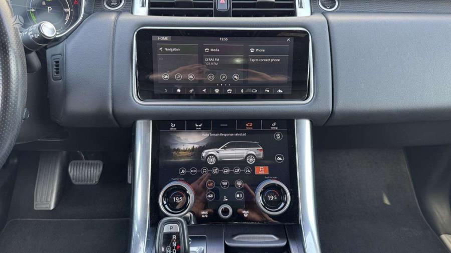 Black Land Rover Range Rover Sport 2018 in Vilnius, with an engine capacity of 2.00 L and mileage of 176 thousand km for 24990 €, photo 28 on AUTOMOTO.COM.LV