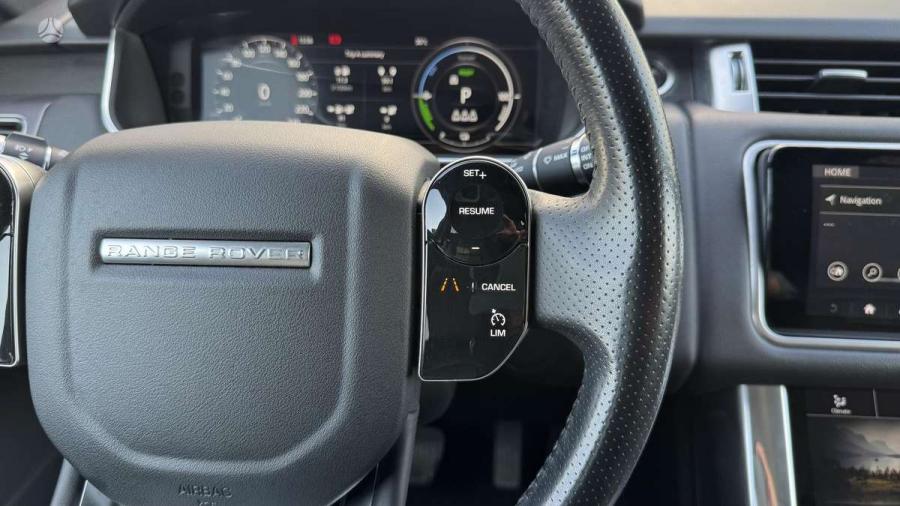 Black Land Rover Range Rover Sport 2018 in Vilnius, with an engine capacity of 2.00 L and mileage of 176 thousand km for 24990 €, photo 32 on AUTOMOTO.COM.LV
