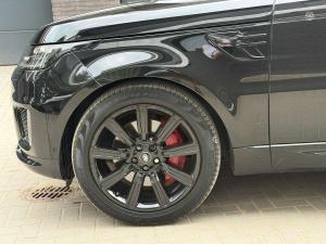 Melns Land Rover Range Rover Sport 2019 Viļņa, ar dzinēja tilpumu 2.00 L un nobraukumu 172 tūkst. km par 29990 €, foto 13 vietnē AUTOMOTO.COM.LV