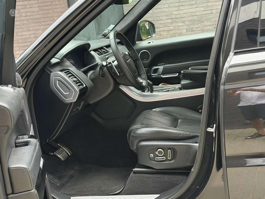 Melns Land Rover Range Rover Sport 2019 Viļņa, ar dzinēja tilpumu 2.00 L un nobraukumu 172 tūkst. km par 29990 €, foto 22 vietnē AUTOMOTO.COM.LV