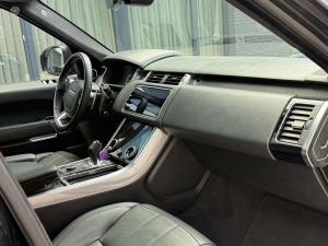Melns Land Rover Range Rover Sport 2019 Viļņa, ar dzinēja tilpumu 2.00 L un nobraukumu 172 tūkst. km par 29990 €, foto 44 vietnē AUTOMOTO.COM.LV