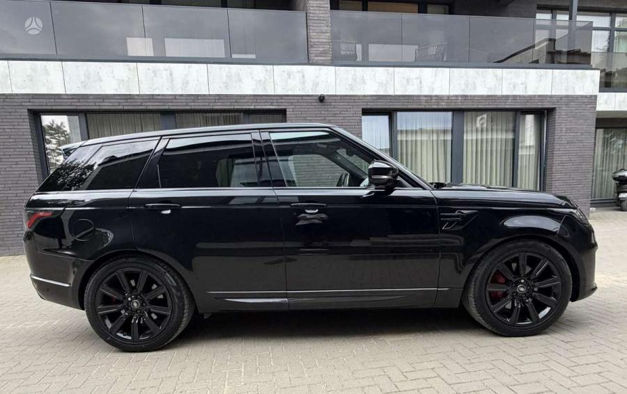 Black Land Rover Range Rover Sport 2019 in Vilnius, with an engine capacity of 2.00 L and mileage of 172 thousand km for 26350 €, photo 9 on AUTOMOTO.COM.LV