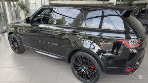 Black Land Rover Range Rover Sport 2019 in Marijampole, with an engine capacity of 2.99 L and mileage of 228 thousand km for 26999 €, photo 4 on AUTOMOTO.COM.LV