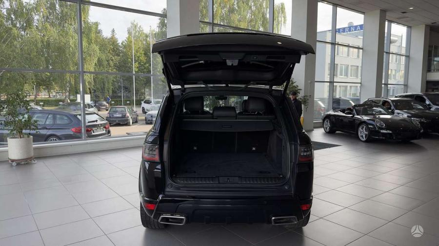 Black Land Rover Range Rover Sport 2019 in Marijampole, with an engine capacity of 2.99 L and mileage of 228 thousand km for 26999 €, photo 6 on AUTOMOTO.COM.LV
