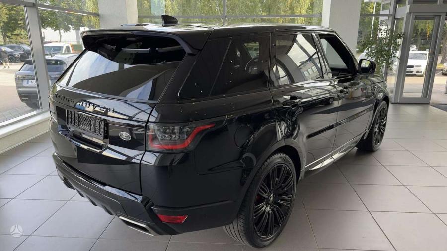 Black Land Rover Range Rover Sport 2019 in Marijampole, with an engine capacity of 2.99 L and mileage of 228 thousand km for 26999 €, photo 7 on AUTOMOTO.COM.LV