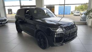 Black Land Rover Range Rover Sport 2019 in Marijampole, with an engine capacity of 2.99 L and mileage of 228 thousand km for 26999 €, photo 9 on AUTOMOTO.COM.LV