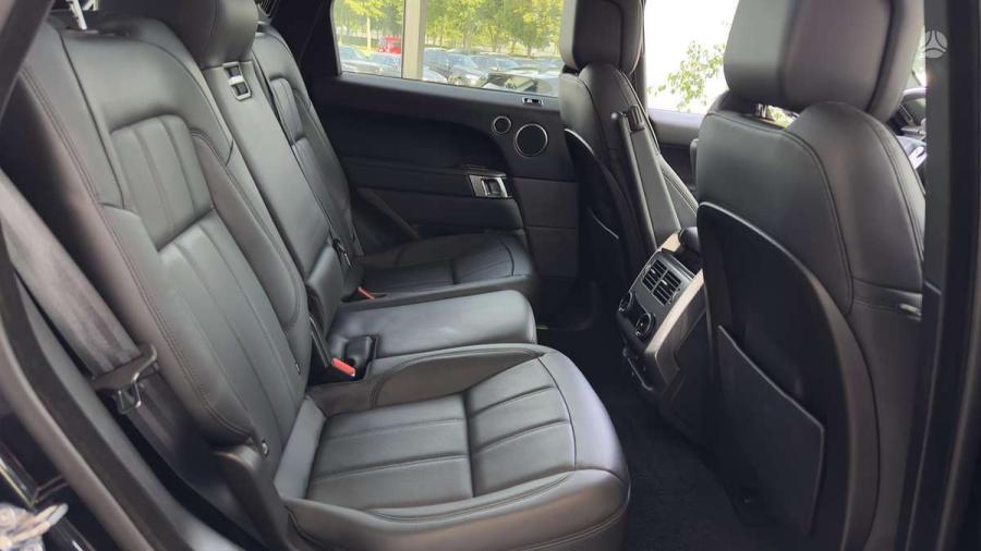 Black Land Rover Range Rover Sport 2019 in Marijampole, with an engine capacity of 2.99 L and mileage of 228 thousand km for 26999 €, photo 17 on AUTOMOTO.COM.LV