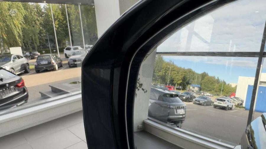Black Land Rover Range Rover Sport 2019 in Marijampole, with an engine capacity of 2.99 L and mileage of 228 thousand km for 26999 €, photo 19 on AUTOMOTO.COM.LV
