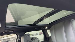 Black Land Rover Range Rover Sport 2019 in Marijampole, with an engine capacity of 2.99 L and mileage of 228 thousand km for 26999 €, photo 23 on AUTOMOTO.COM.LV