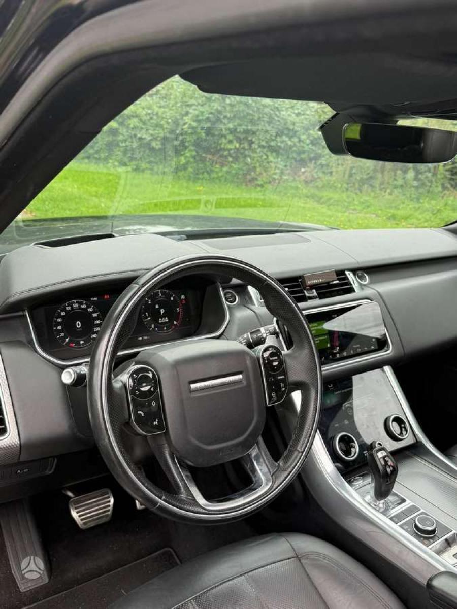 Melns Land Rover Range Rover Sport 2019 Marijampole, ar dzinēja tilpumu 2.99 L un nobraukumu 150 tūkst. km par 28950 €, foto 3 vietnē AUTOMOTO.COM.LV