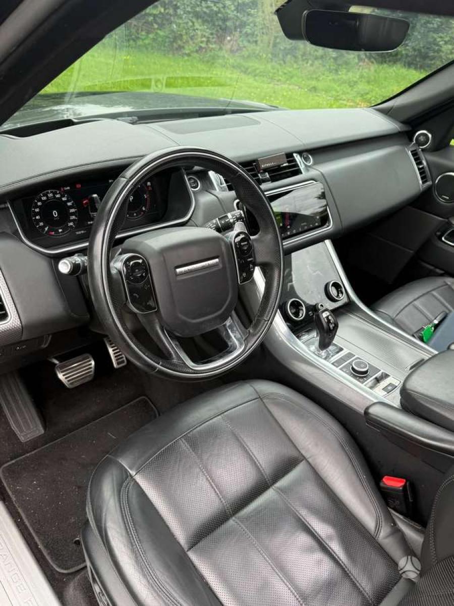 Melns Land Rover Range Rover Sport 2019 Marijampole, ar dzinēja tilpumu 2.99 L un nobraukumu 150 tūkst. km par 28950 €, foto 4 vietnē AUTOMOTO.COM.LV