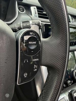 Melns Land Rover Range Rover Sport 2019 Marijampole, ar dzinēja tilpumu 2.99 L un nobraukumu 150 tūkst. km par 28950 €, foto 5 vietnē AUTOMOTO.COM.LV