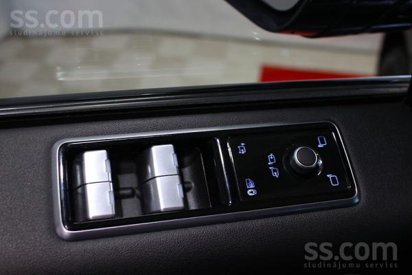 Melns Land Rover Range Rover Sport 2020 Rīga, ar dzinēja tilpumu 3.00 L un nobraukumu 169 tūkst. km par 29900 €, foto 8 vietnē AUTOMOTO.COM.LV