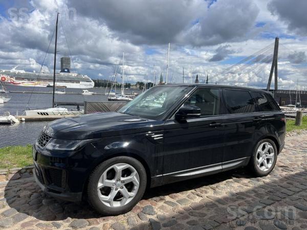 Black Land Rover Range Rover Sport 2020 in Riga, with an engine capacity of 3.00 L and mileage of 107 thousand km for 26000 €, photo 3 on AUTOMOTO.COM.LV