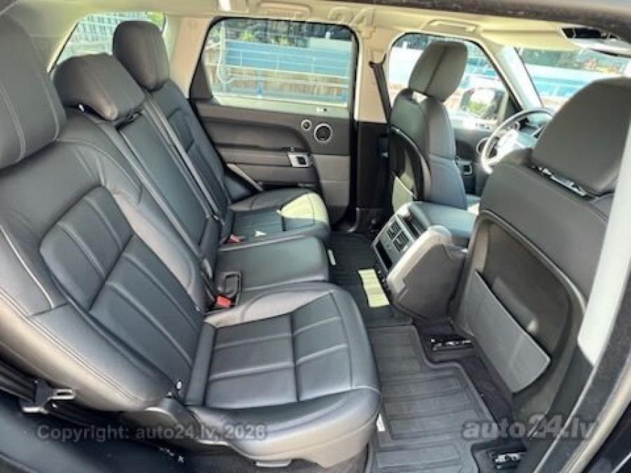 Black Land Rover Range Rover Sport 2020 in Tallinn, with an engine capacity of 3.00 L and mileage of 71 thousand km for 45000 €, photo 13 on AUTOMOTO.COM.LV