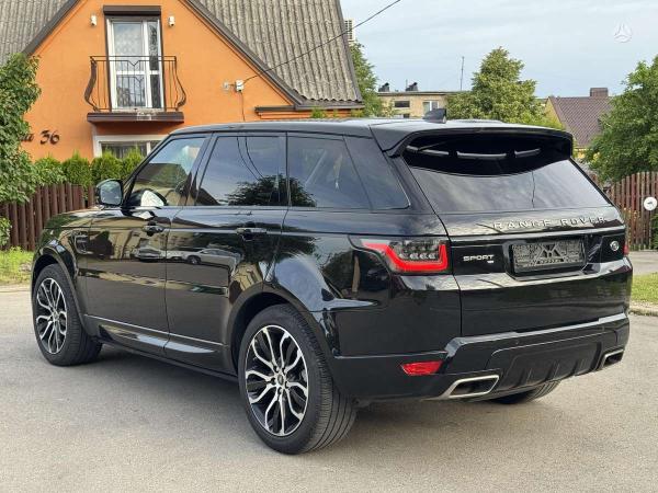 Black Land Rover Range Rover Sport 2020 in Siauliai, with an engine capacity of 3.00 L and mileage of 214 thousand km for 25880 €, photo 4 on AUTOMOTO.COM.LV