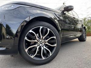 Melns Land Rover Range Rover Sport 2020 Šauļi, ar dzinēja tilpumu 3.00 L un nobraukumu 214 tūkst. km par 25880 €, foto 10 vietnē AUTOMOTO.COM.LV