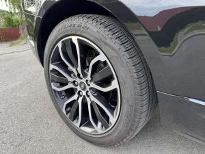 Melns Land Rover Range Rover Sport 2020 Šauļi, ar dzinēja tilpumu 3.00 L un nobraukumu 214 tūkst. km par 25880 €, foto 32 vietnē AUTOMOTO.COM.LV