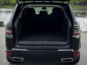 Black Land Rover Range Rover Sport 2020 in Kaunas, with an engine capacity of 2.99 L and mileage of 124 thousand km for 35000 €, photo 4 on AUTOMOTO.COM.LV