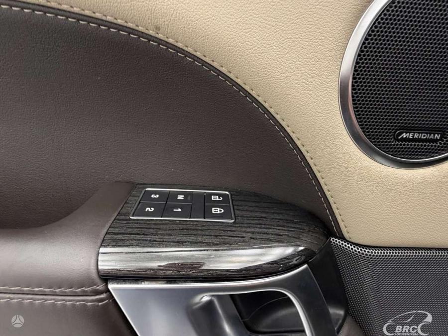 Melns Land Rover Range Rover Sport 2021 Viļņa, ar dzinēja tilpumu 3.00 L un nobraukumu 119 tūkst. km par 35900 €, foto 25 vietnē AUTOMOTO.COM.LV