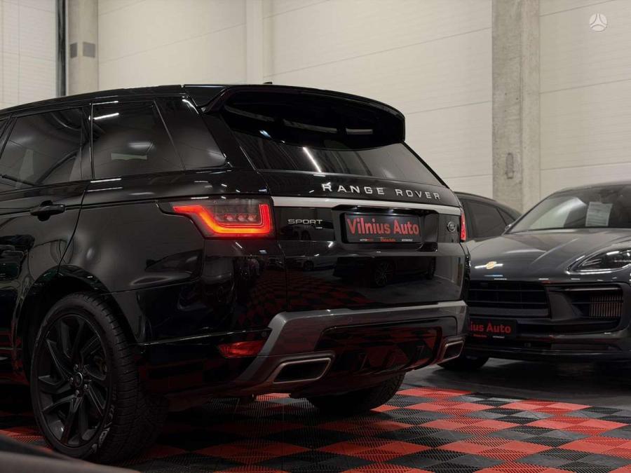 Black Land Rover Range Rover Sport 2021 in Vilnius, with an engine capacity of 3.00 L and mileage of 197 thousand km for 32900 €, photo 10 on AUTOMOTO.COM.LV