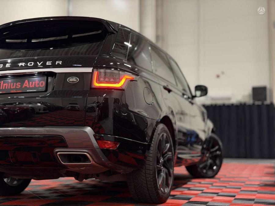 Black Land Rover Range Rover Sport 2021 in Vilnius, with an engine capacity of 3.00 L and mileage of 197 thousand km for 32900 €, photo 11 on AUTOMOTO.COM.LV