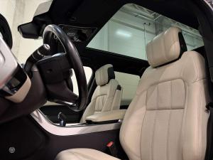 Black Land Rover Range Rover Sport 2021 in Vilnius, with an engine capacity of 3.00 L and mileage of 197 thousand km for 32900 €, photo 15 on AUTOMOTO.COM.LV