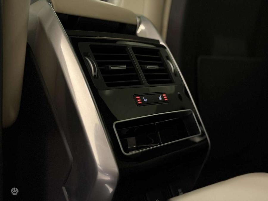 Black Land Rover Range Rover Sport 2021 in Vilnius, with an engine capacity of 3.00 L and mileage of 197 thousand km for 32900 €, photo 36 on AUTOMOTO.COM.LV