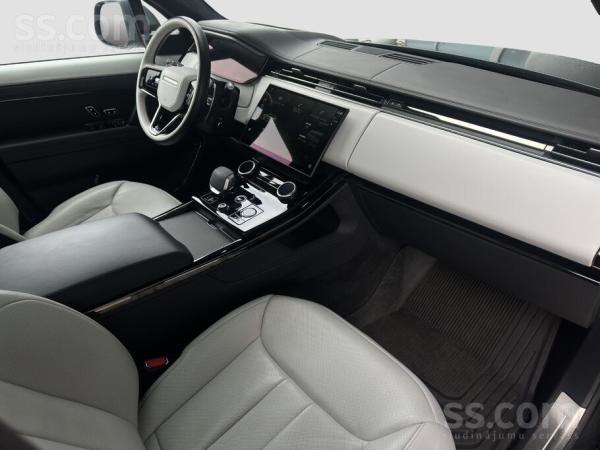 Melns Land Rover Range Rover Sport 2023 Rīga, ar dzinēja tilpumu 3.00 L un nobraukumu 59 tūkst. km par 85900 €, foto 5 vietnē AUTOMOTO.COM.LV