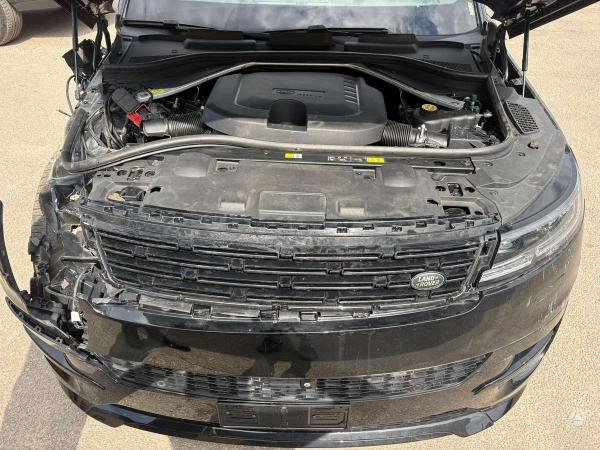 Melns Land Rover Range Rover Sport 2023 Šauļi, ar dzinēja tilpumu 3.00 L un nobraukumu 109 tūkst. km par 33300 €, foto 6 vietnē AUTOMOTO.COM.LV