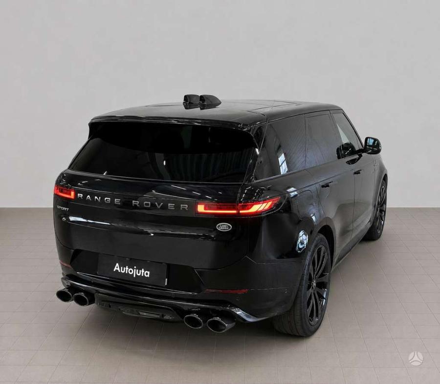 Black Land Rover Range Rover Sport 2023 in Kaunas, with an engine capacity of 3.00 L and mileage of 106 thousand km for 85000 €, photo 5 on AUTOMOTO.COM.LV
