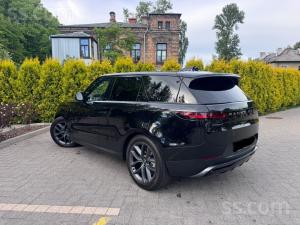 Melns Land Rover Range Rover Sport 2025 Rīga, ar dzinēja tilpumu 3.00 L un nobraukumu 18 tūkst. km par 85000 €, foto 5 vietnē AUTOMOTO.COM.LV
