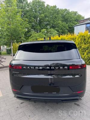 Melns Land Rover Range Rover Sport 2025 Rīga, ar dzinēja tilpumu 3.00 L un nobraukumu 18 tūkst. km par 85000 €, foto 7 vietnē AUTOMOTO.COM.LV
