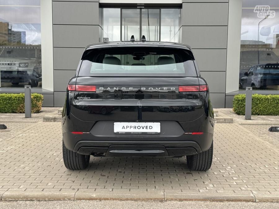 Black Land Rover Range Rover Sport 2025 in Vilnius, with an engine capacity of 3.00 L and mileage of 14 thousand km for 78900 €, photo 5 on AUTOMOTO.COM.LV