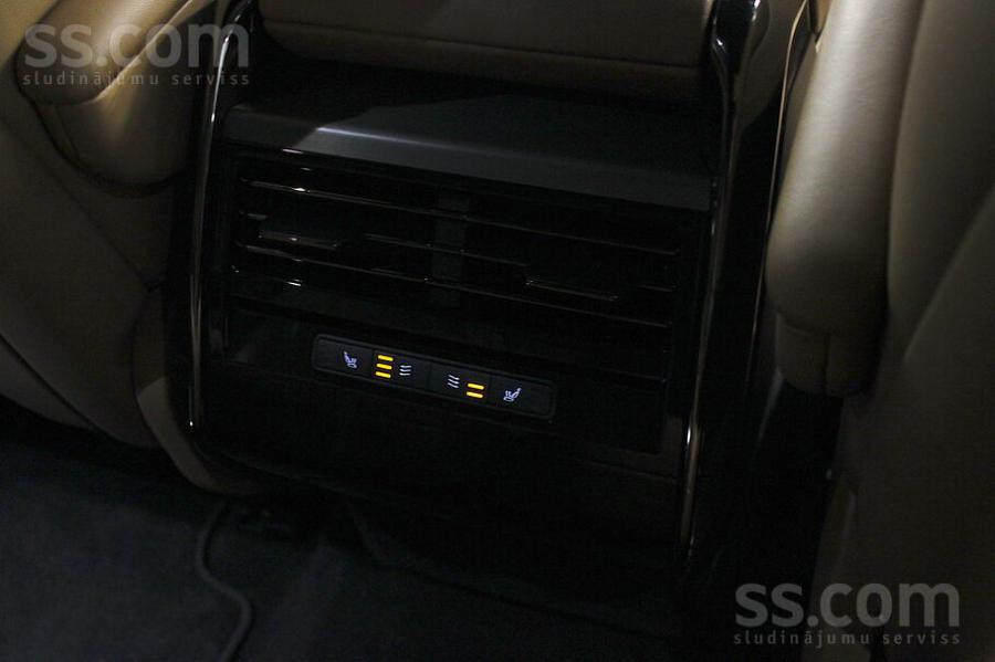 Black Land Rover Range Rover Sport 2025 in Riga, with an engine capacity of 3.00 L and mileage of 18 thousand km for 89900 €, photo 26 on AUTOMOTO.COM.LV